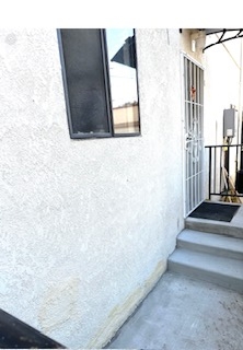 SINGLE ONE PERSON STUDIO for Rent- Վարձով է տրվում մեկտեղանոց ստուդիա ...